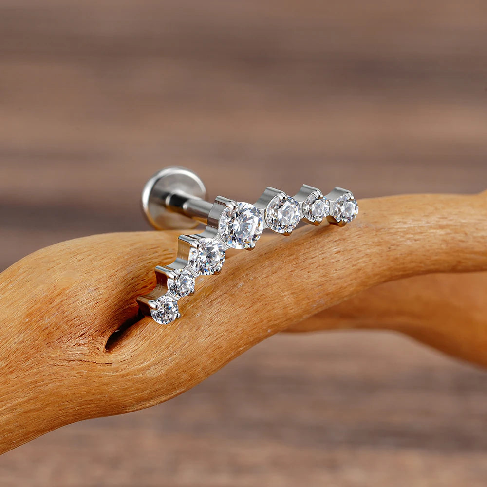 Flat Helix-piercing med syv cz-steiner lang ørestikk titanium piercing ...